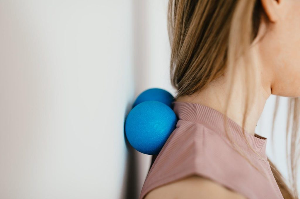 6 Techniques to Ease Neck Stiffness and Stress